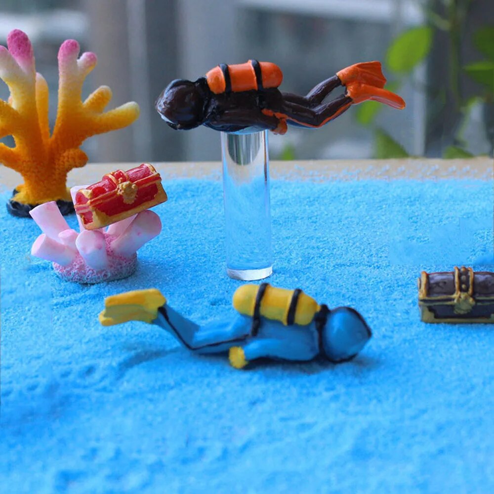 Fun Little Diver Figures – Diving Specials Shop